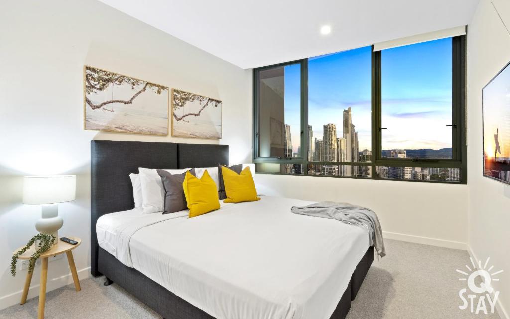 2 Bedroom Penthouse at Ruby Surfers Paradise - Gold Coast Private ...
